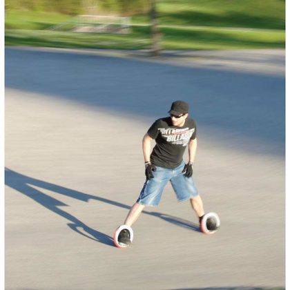 Orbit Wheel skates: un concept à mi-chemin entre le skateboard et le roller