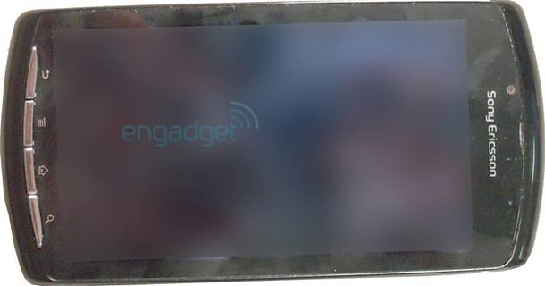XPERIA PLAY, LE PSP PHONE REBAPTISÉ