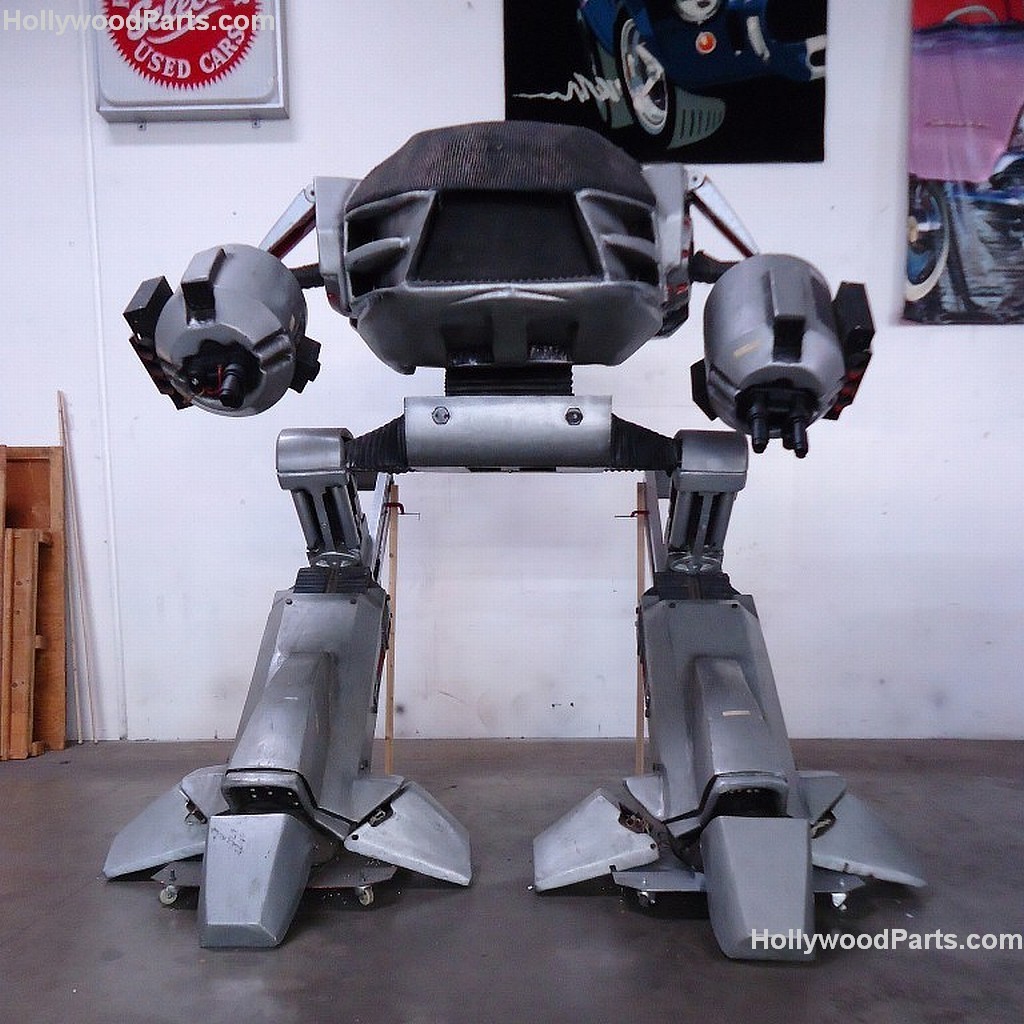 Robot ED-209 grandeur nature (robocop)
